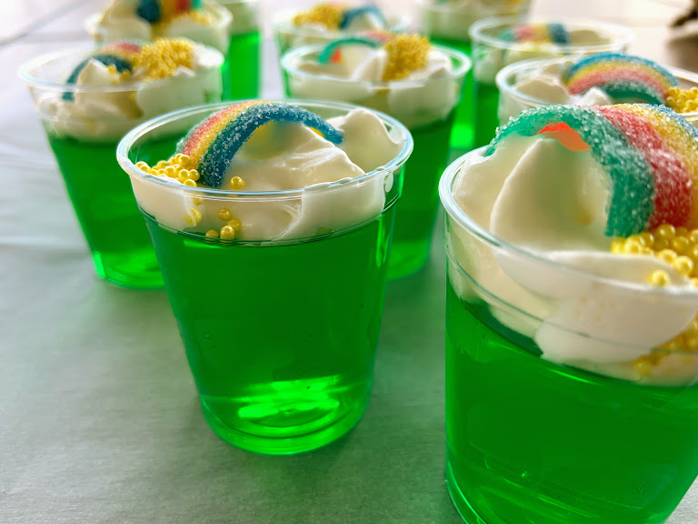 St Patrick's Day Jello Shots - My Mini Adventurer